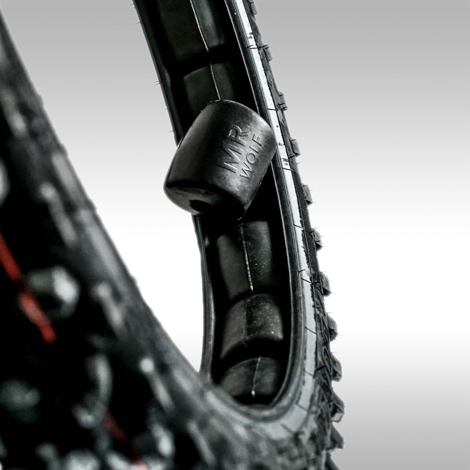 MR WOLF - MOUSSE BALLS FRONT (MB-1000) - Upshift Online Inc.